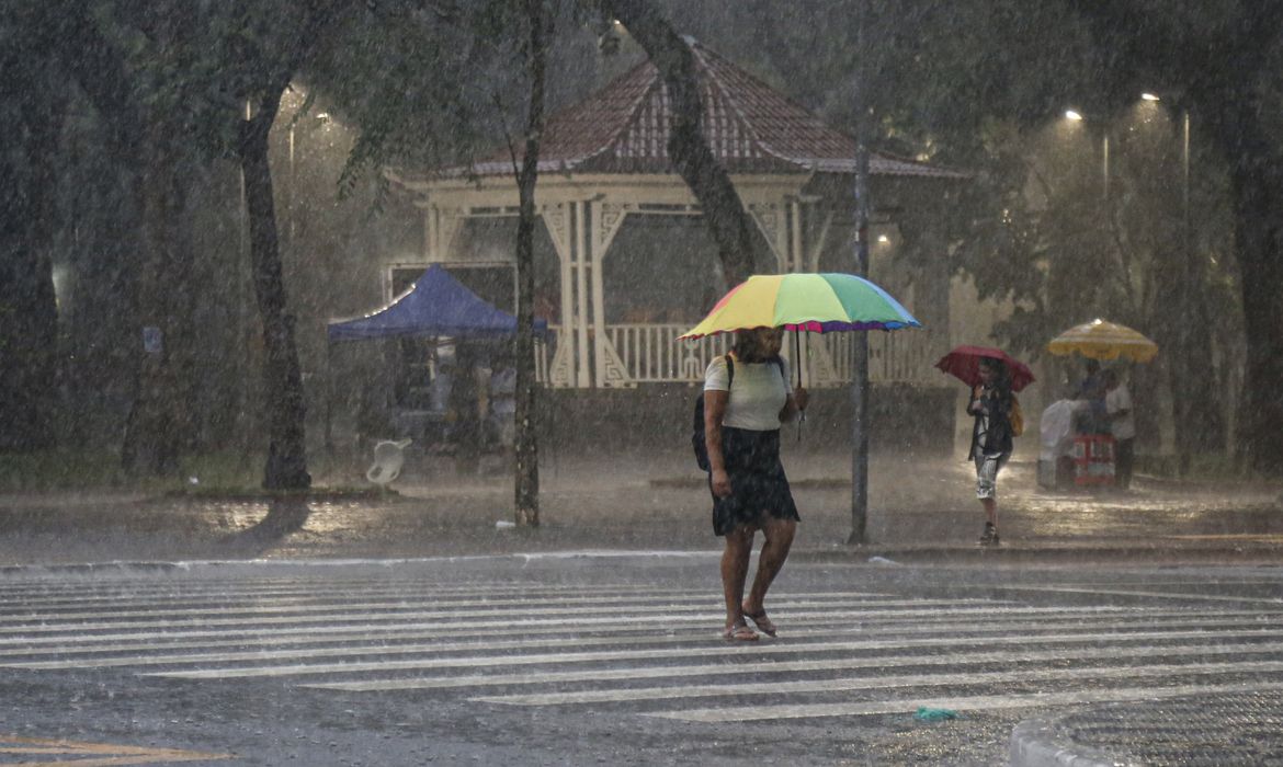 Apac lança alerta de observação para regiões de Pernambuco - Rádio ...
